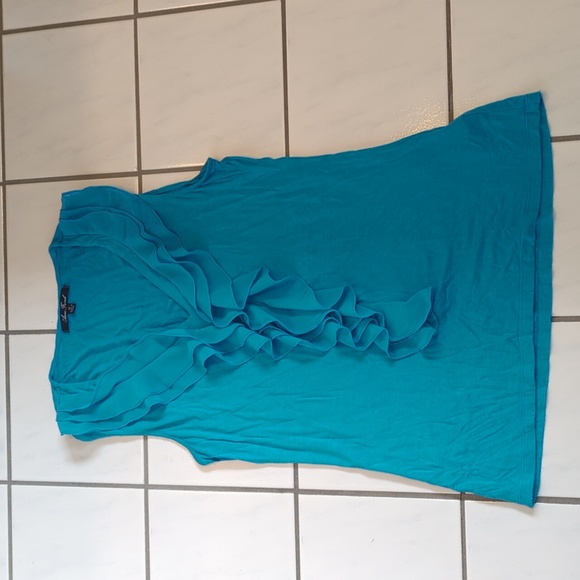 Anne French | Tops | Anne French Ruffle Front Sleeveless Top | Poshmark